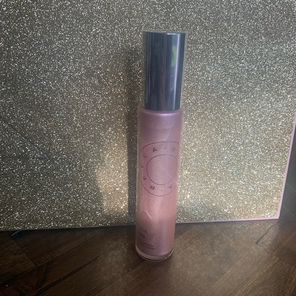 BECCA | Makeup | Becca Ignite Liquid Highlighter | Poshmark